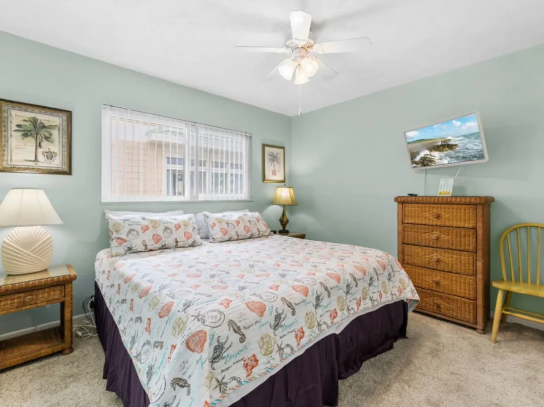 Stunning Pool And Gulf Views - Charming Coastal Escape - Madeira Beach, FL