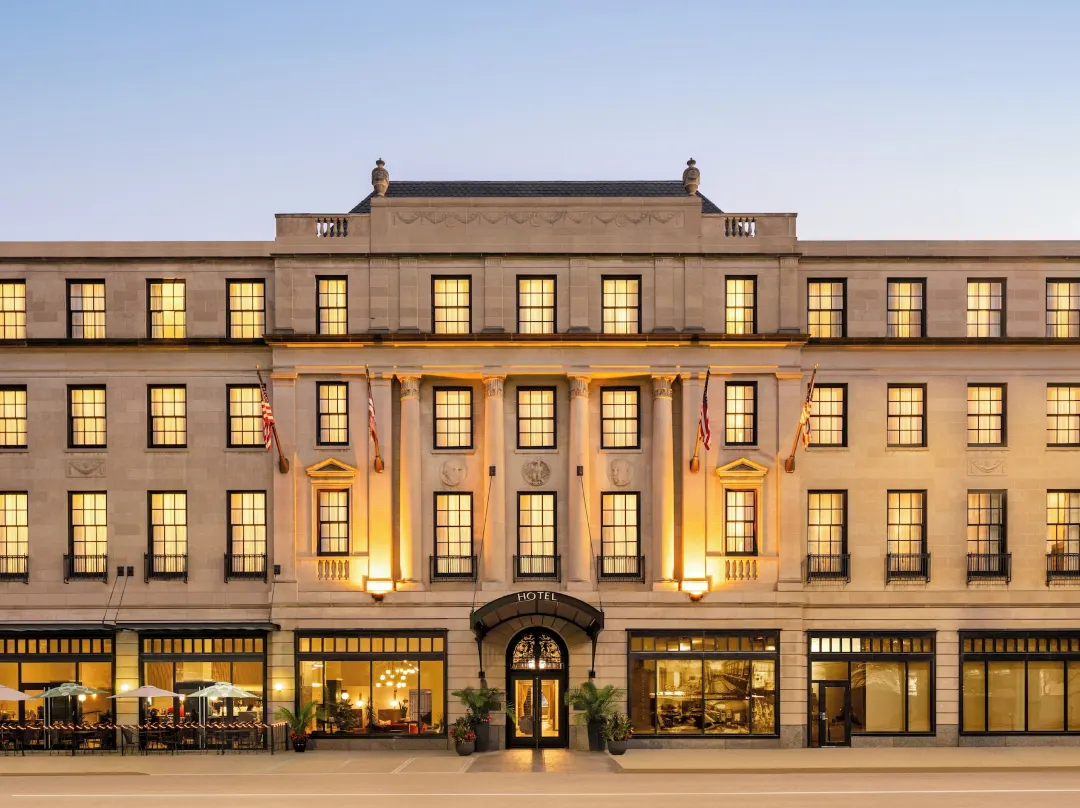 Magnolia Hotel Omaha - Omaha, NE