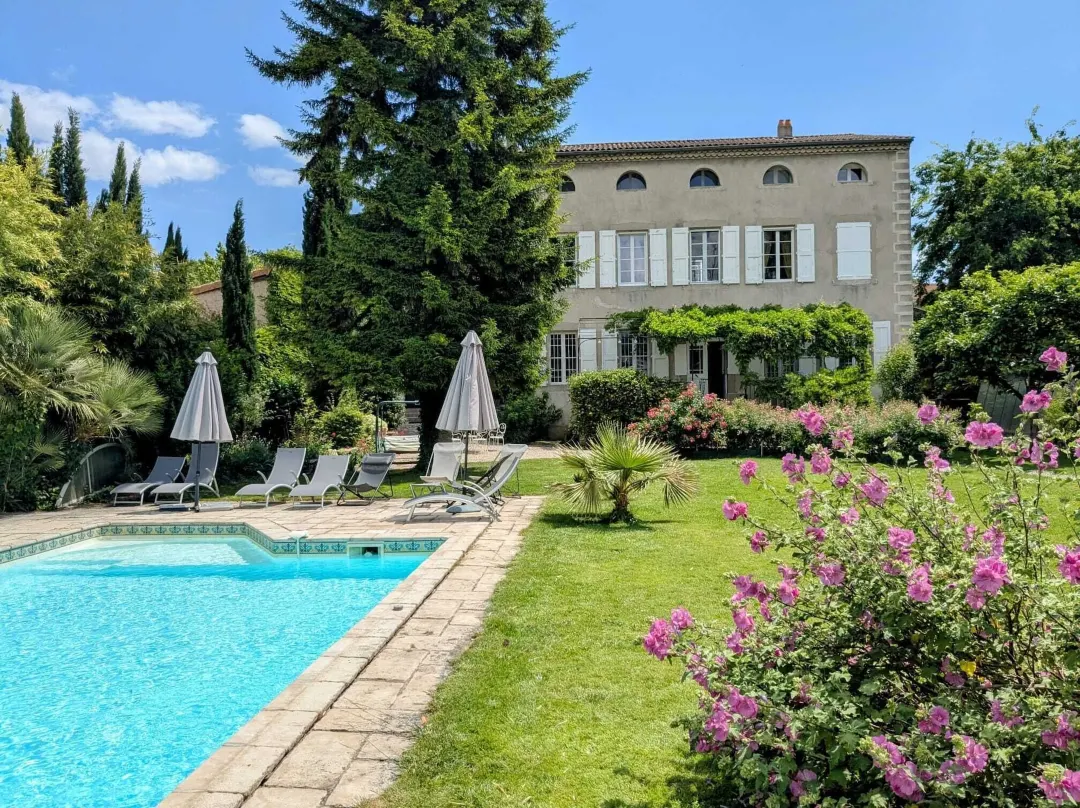 Villa Rhôna: Location Vacances, Chambres D'hôtes, Maison Grande Capacité Avec Piscine Sauna, Séminaire Accueil Velo 26 Drôme - Rhone-Alpes