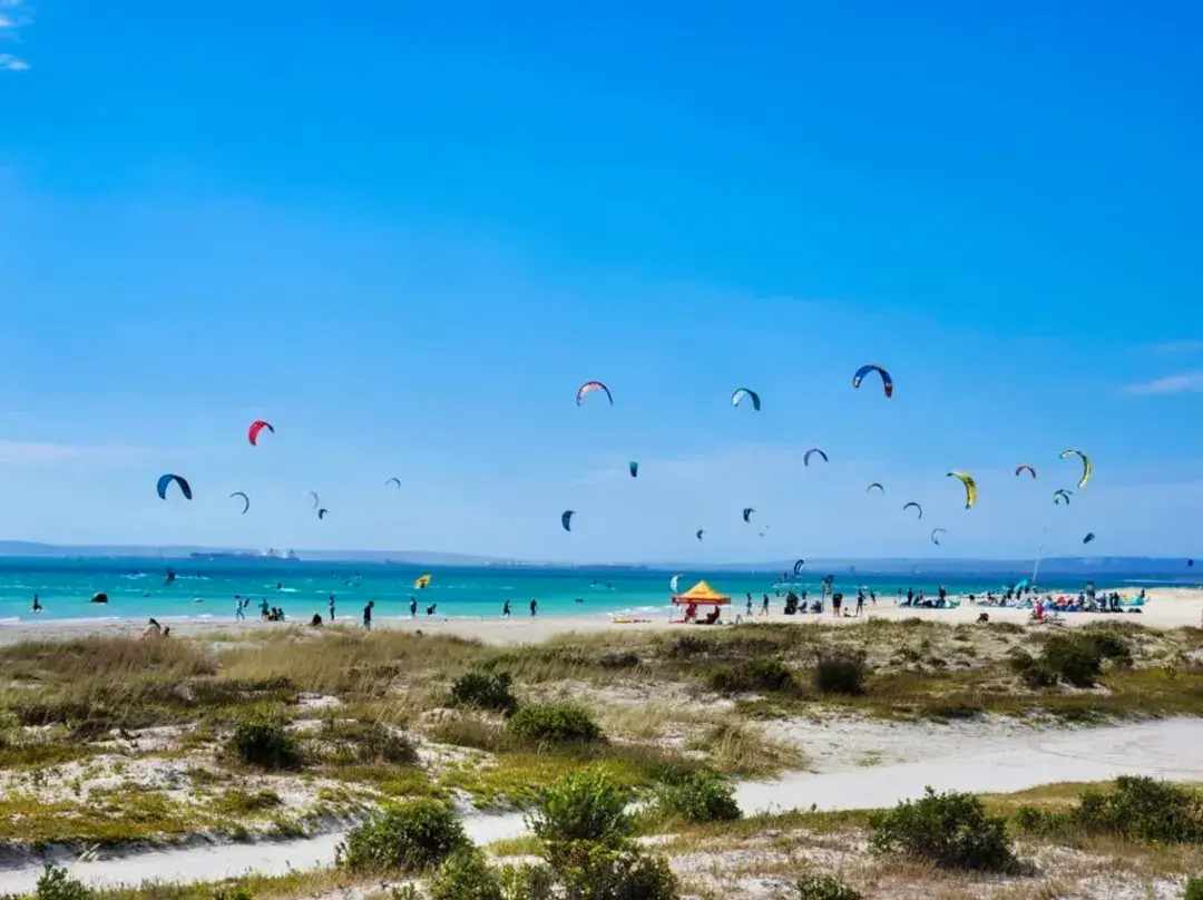 Cozy Crner, Home Away From Home, Mere 100m Away From Pristine Beaches. - Langebaan