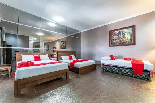 Reddoorz Syariah Near Rri Malang - Malang