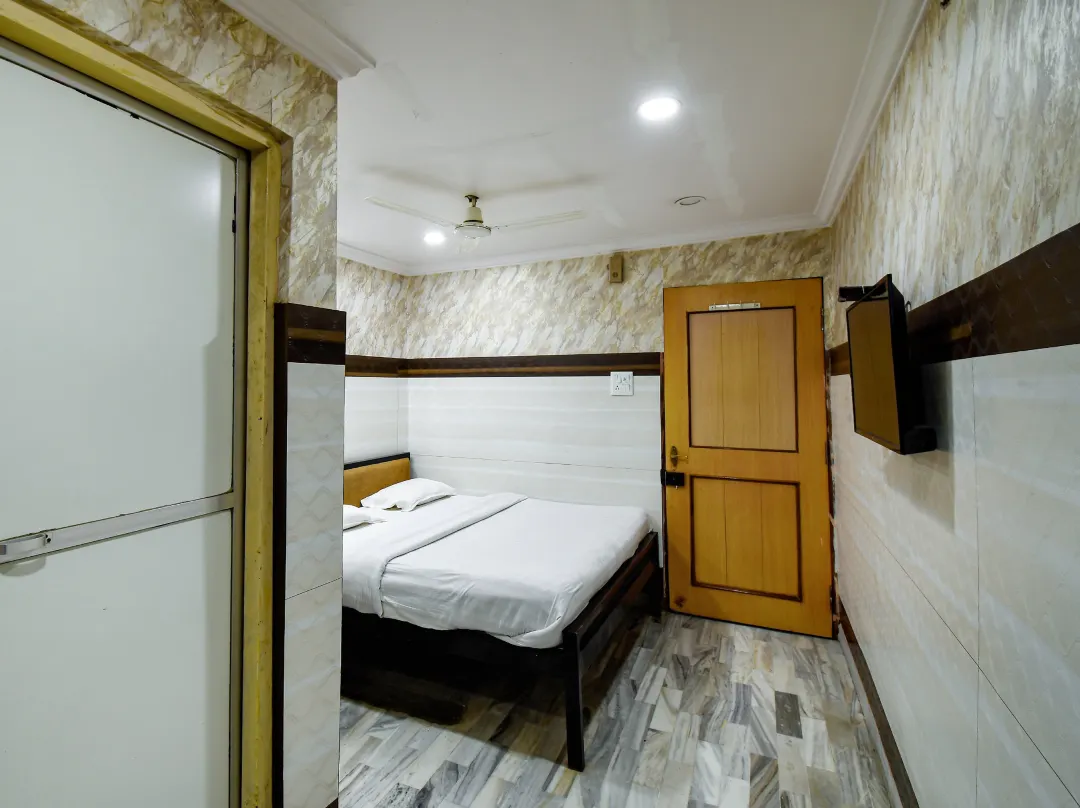Hotel Gurmukh - Jabalpur