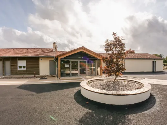 Logis Hôtel Le Saint Pierre - Deux-Sèvres