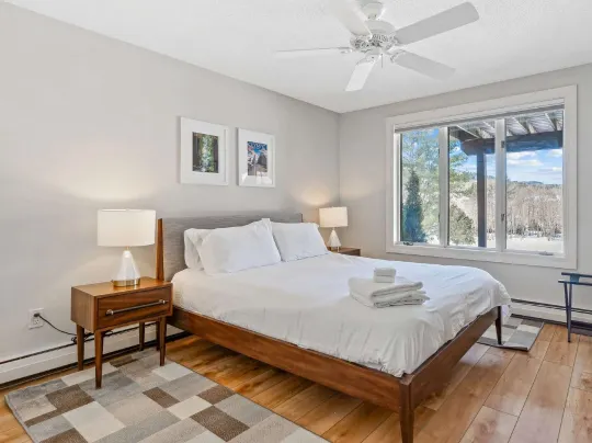 Expansive Deck With Stunning Golf Course Views - Cozy Tranquil Haven - Woodstock, VT