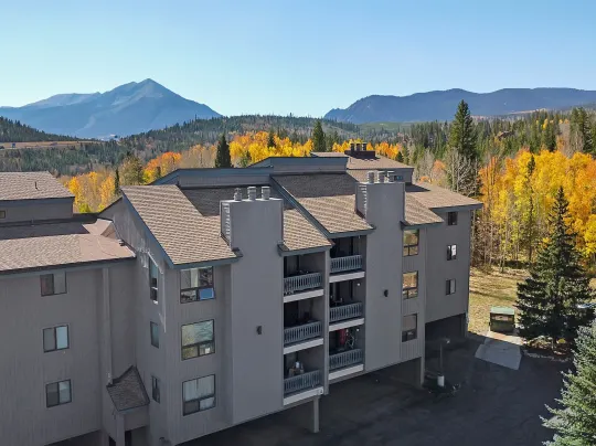 Breathtaking Mountain Views And Cozy Fireplace - Charming Ski Retreat - Frisco, CO