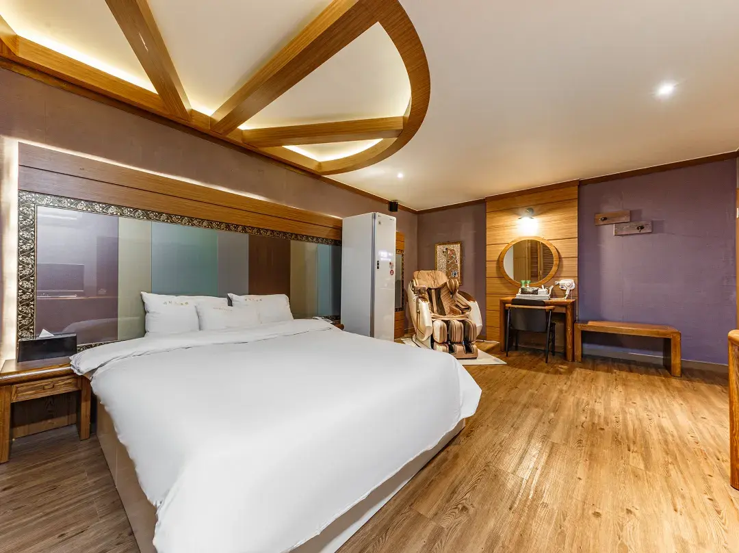 Gyeryong Hotel Venus - 계룡시