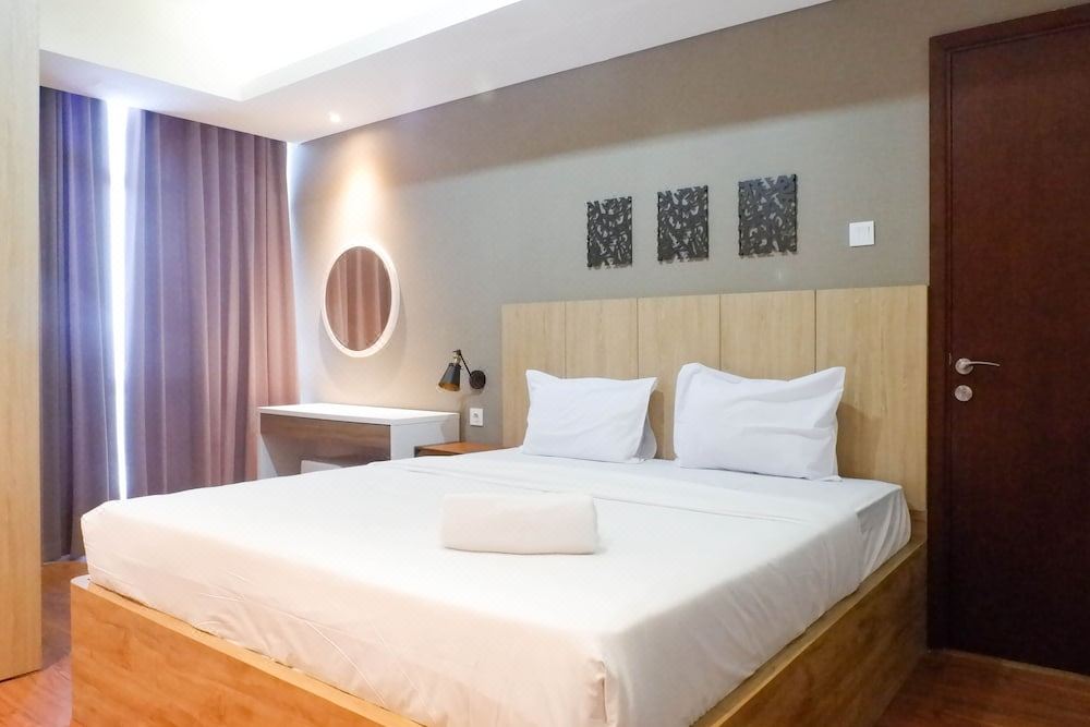 3br Luxurious And Elegant Apartment At Grand Sungkono Lagoon - Surabaya