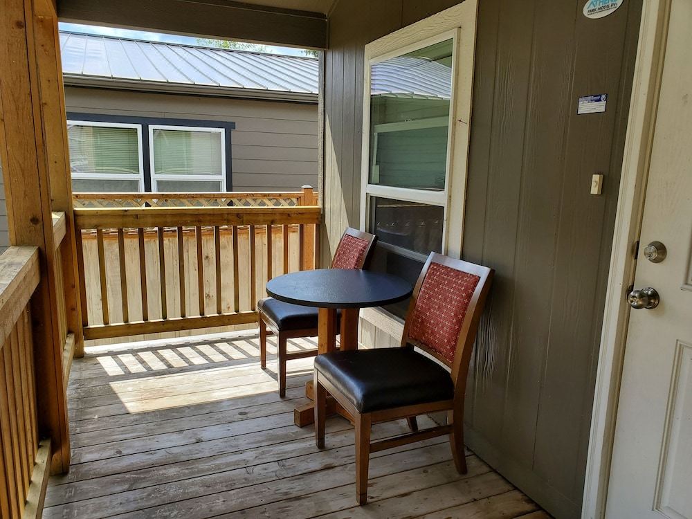 3 Rivers Resort And Guide Service - Forks, WA
