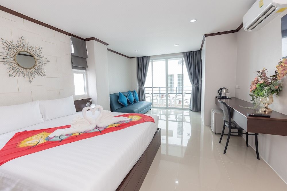 The Chic Patong - Patong Beach