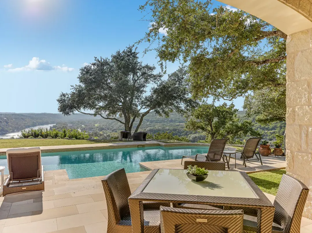 Above Austin Lakeview On Lake Austin - Lake Travis, TX