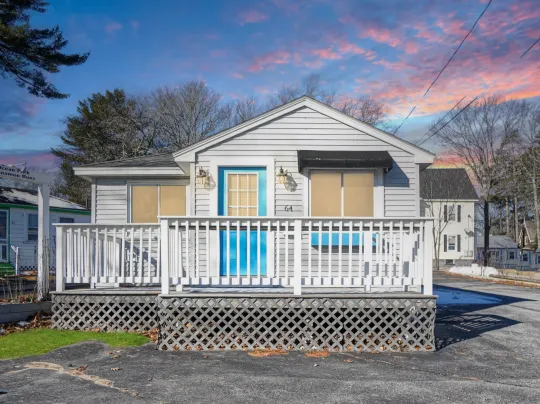 Cozy Retreat With Deck And Washer Dryer - Inviting Seaside Escape - Old Orchard Beach