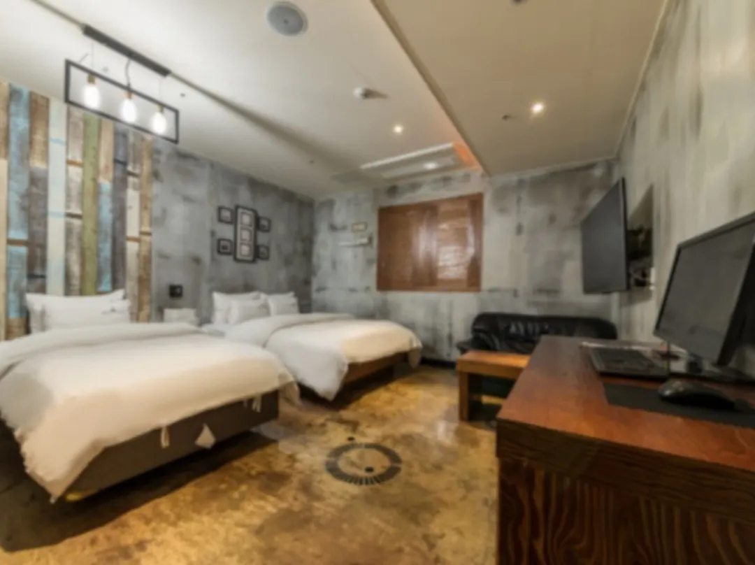River Hotel - Chungju