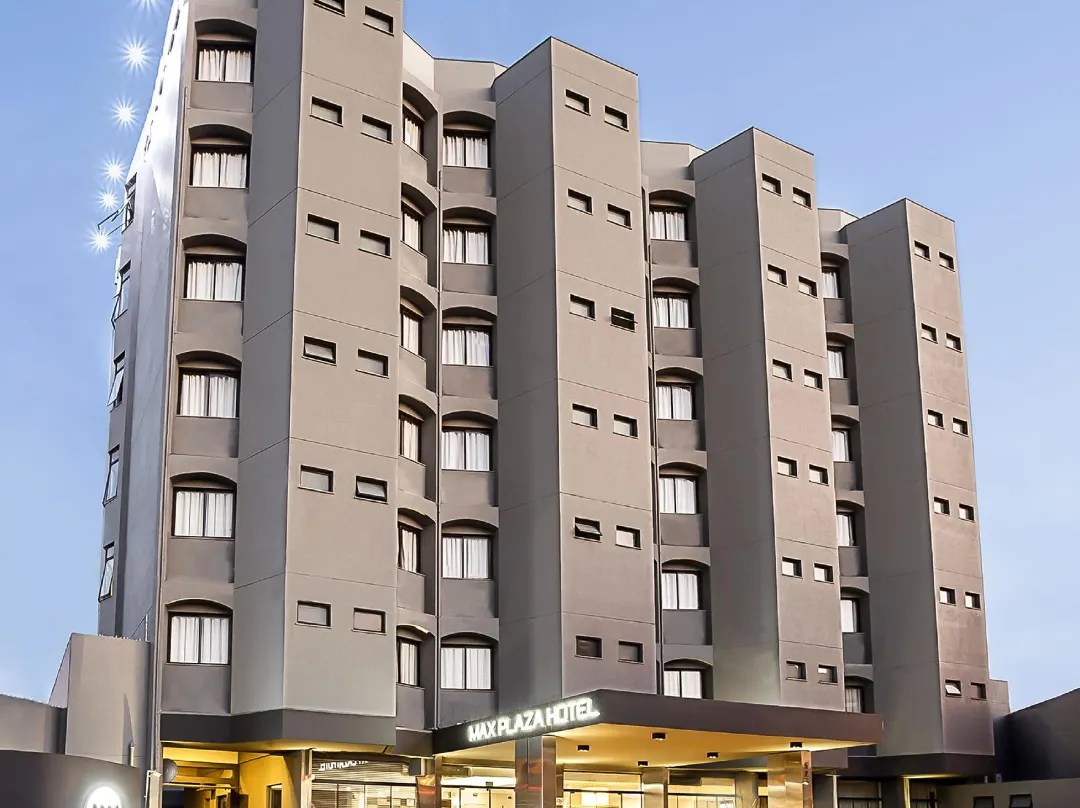 Momax Hotel - Marília