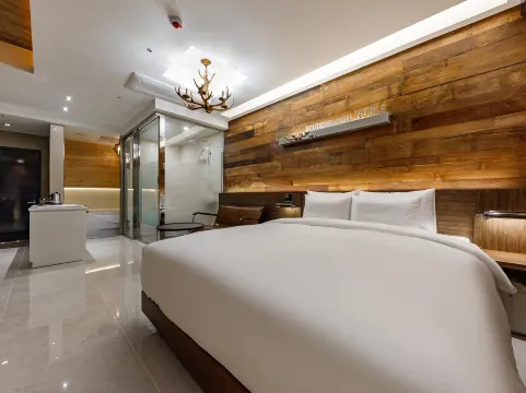 Daegu Hyeonpung Hotel Noble - Daegu (Taegu)