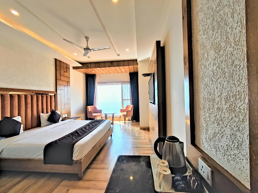 Hotel Luxury Inn Mussoorie By Stotrak - Mussoorie