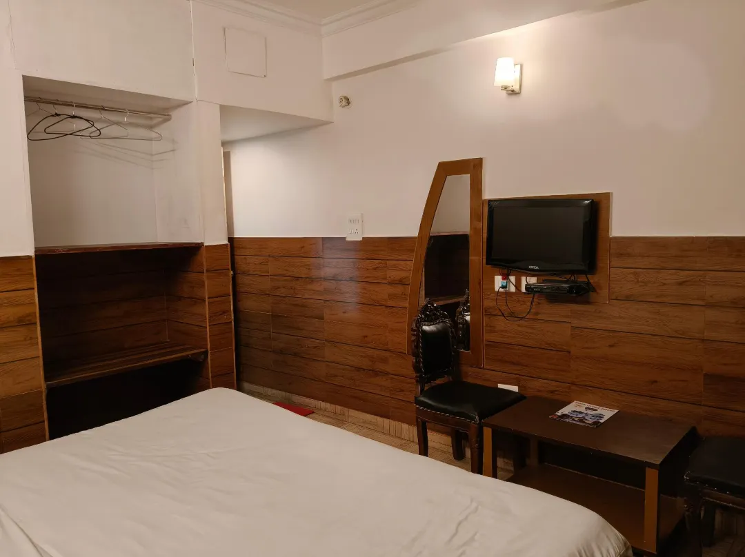 Hotel Kailash Residency - 德拉敦