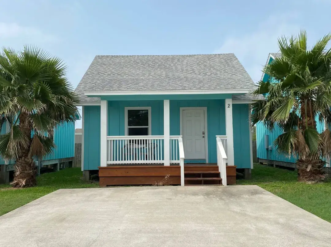 Spacious Haven For Relaxation And Enjoyment - Charming Coastal Retreat - Rockport, TX