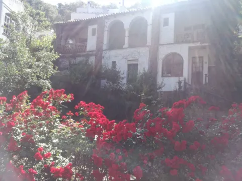 Casita Con Chimenea Y Terraza En Entorno Natural - Aracena