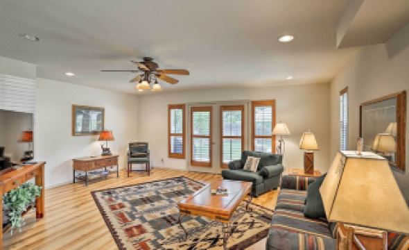 Cabin w/ Backyard Space - ½ Mi to Trinity Lake!,Trinity County ...