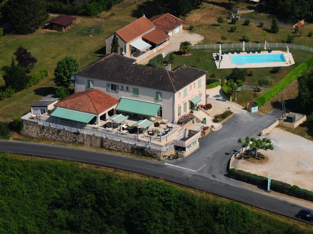 Logis Hôtel Restaurant Spa Les Balcons De L'esperance - Dordogne