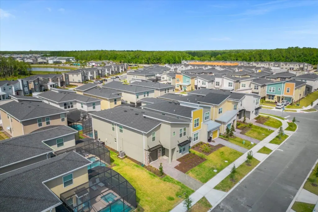 Screened-in Pool And Game Room Retreat - Stunning Family Oasis - Kissimmee