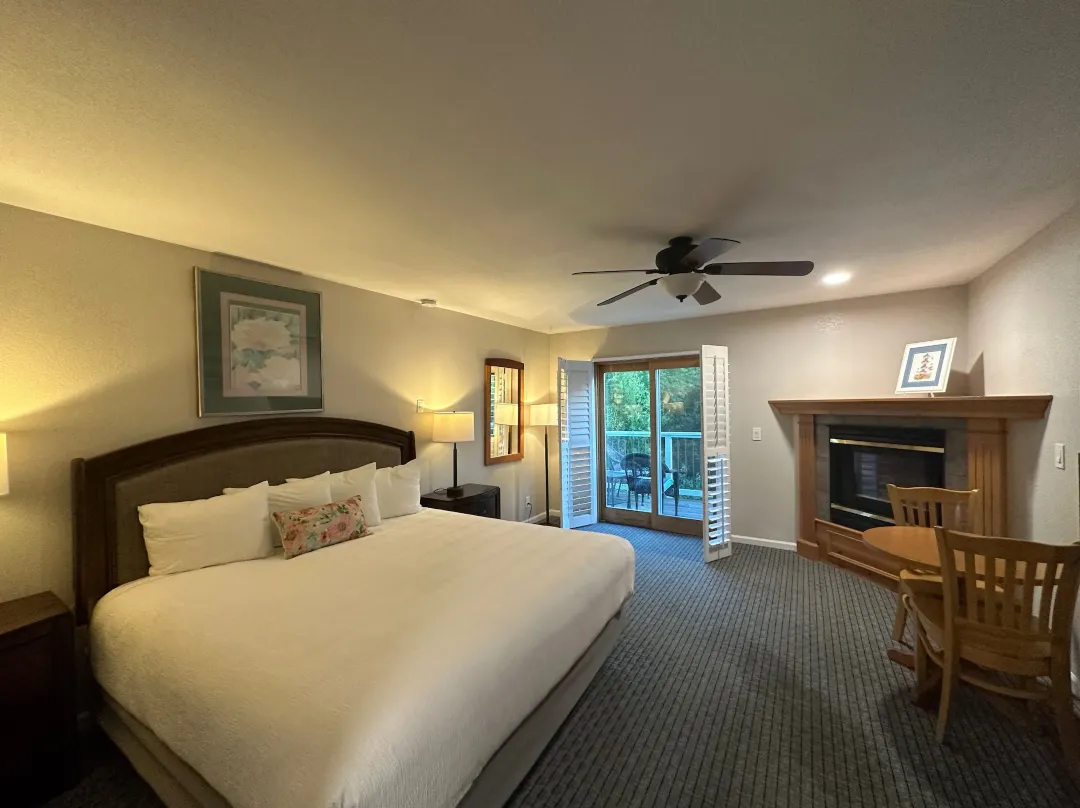 Bluebird Inn - Cambria, CA