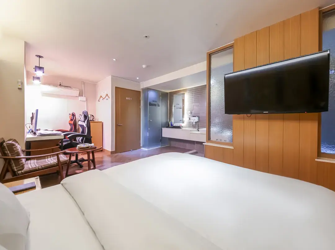 Jeonju Deokjindong Hotel Wannabe - チョンジュ市