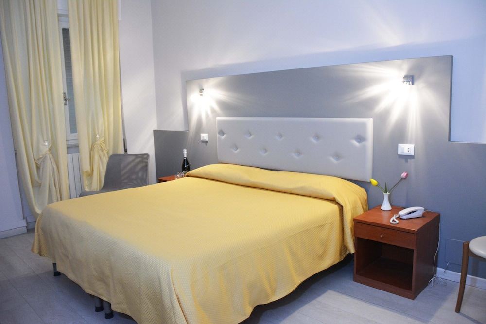 City Hotel - Viareggio