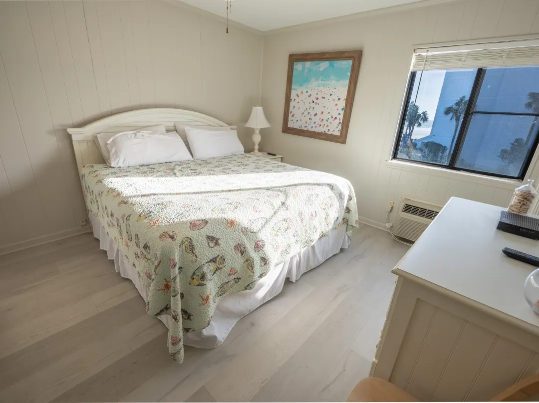 Private Balcony And Modern Amenities - Charming Coastal Getaway - Myrtle Beach, SC