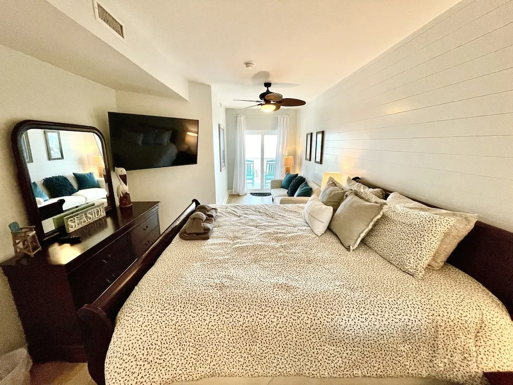 Ocean View Patio And Outdoor Pool - Spacious Coastal Haven - Isle of Palms, SC