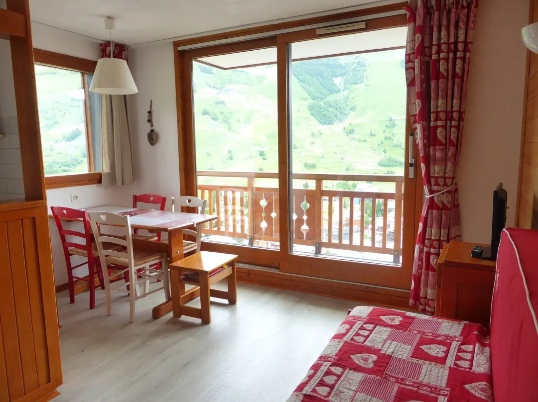 Alpine Escape With Terrace - Les Deux Alpes