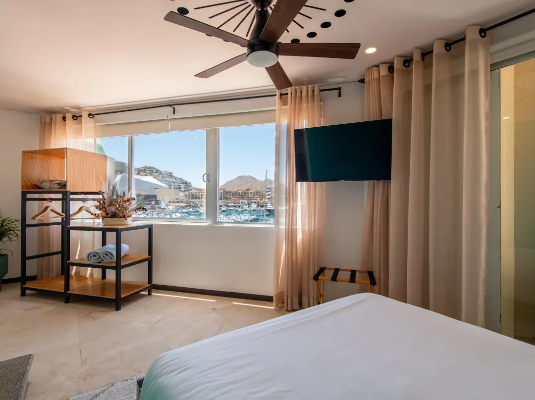 Mayan Monkey Los Cabos - Social Hotel - Cabo San Lucas