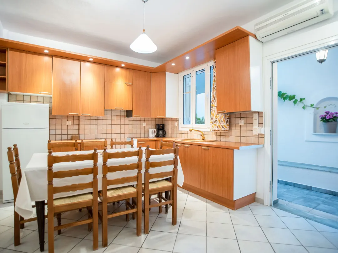 Three Bedroom Apartment  First Floor. - Paros