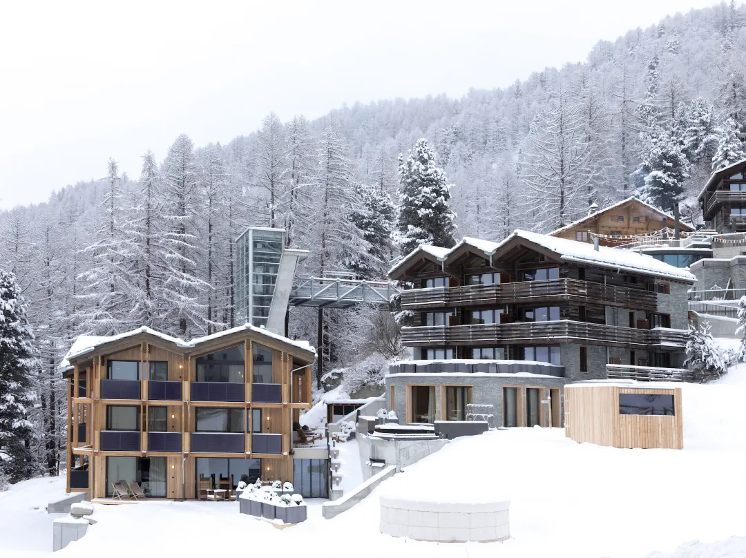 Nomad By Cervo Mountain Resort - Switzerland