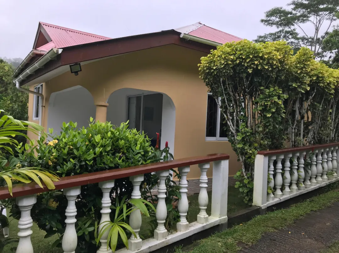 Tropical Garden Self Catering Guest House - 塞席爾
