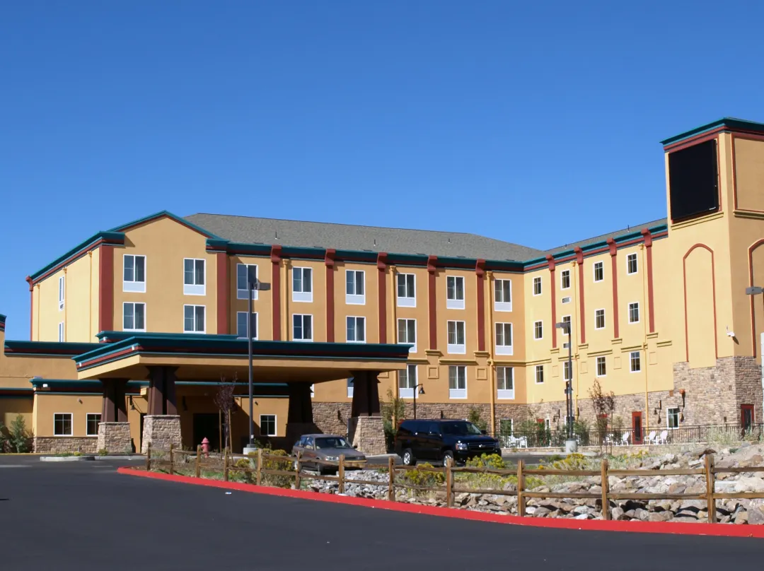 Diamond Mountain Casino Hotel - 수잔빌