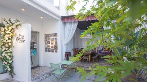 da-peng-gu-cheng-chun-feng-shi-li-min-su, 2023 | Trip.com