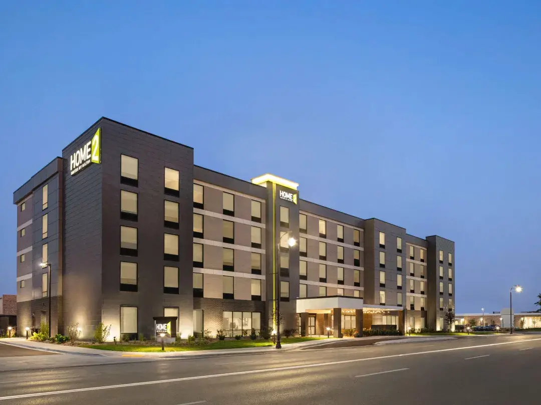 Home2 Suites By Hilton Milwaukee West - Milwaukee, WI