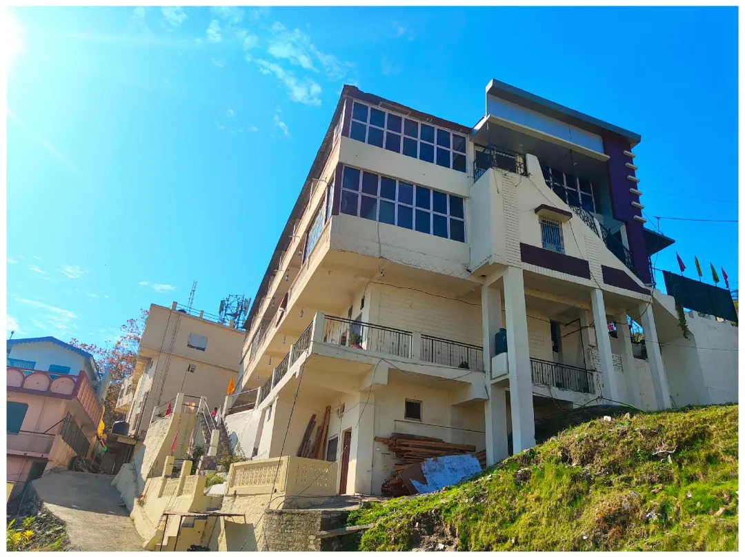 Goroomgo Tribhuwan Ranikhet - Ranikhet