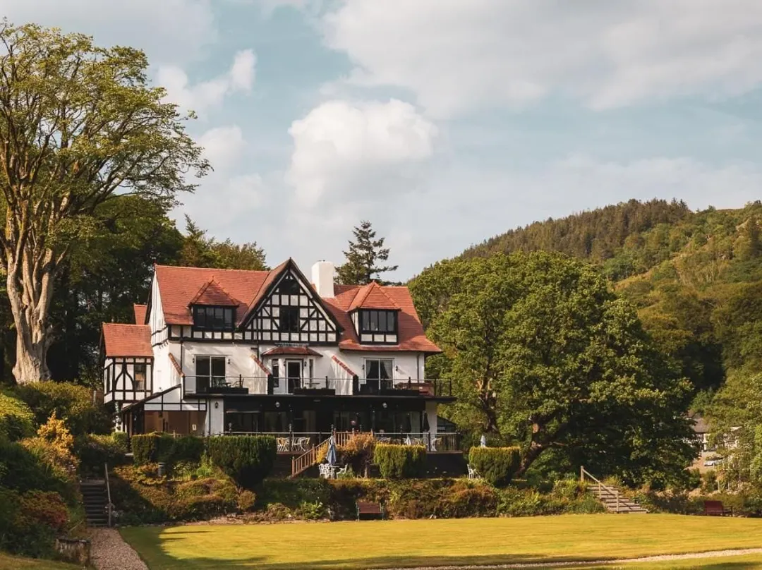 Craig-y-dderwen Riverside Hotel - Snowdonia National Park