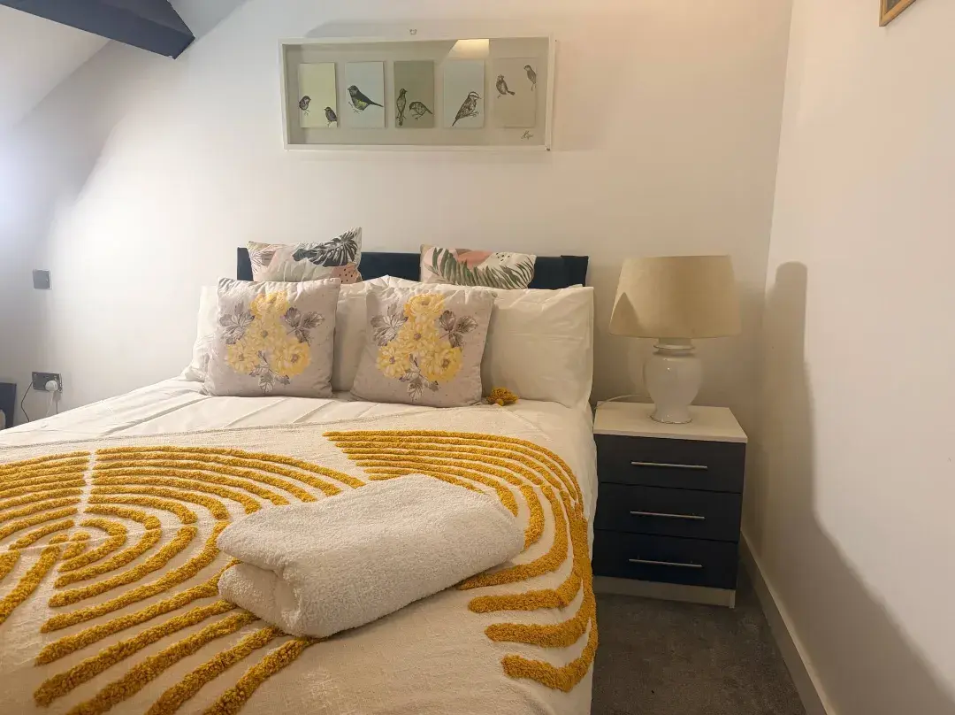 Winter Stays, Pool, Wi-fi, Parking, 3double Beds - Bradford