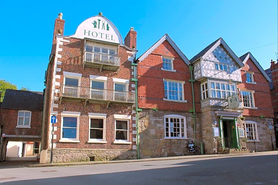 Guildhall Tavern Hotel & Restaurant,Denbigh - Updated Prices & Hotel ...