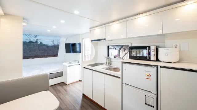 Jecheon Lake Hill Camp - Chungju