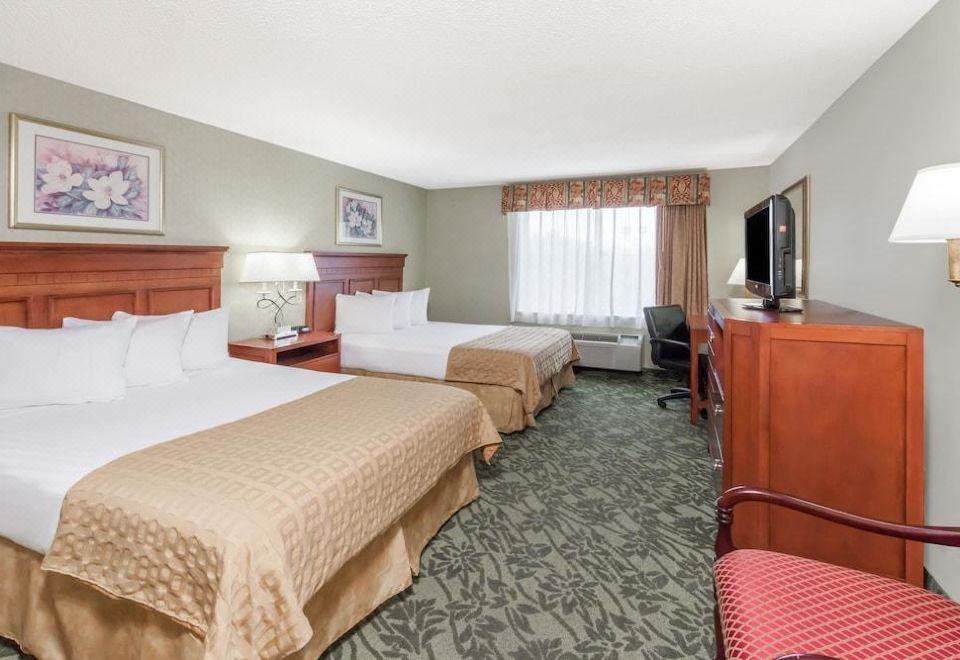 Spark by Hilton Walker Grand Rapids North,Walker - Updated Prices ...