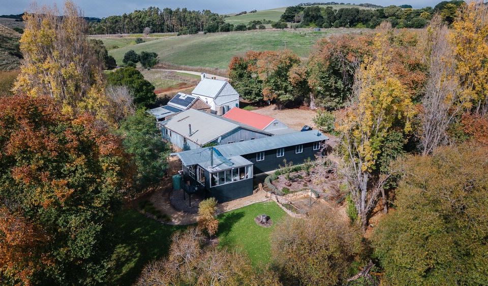 Yoho House - a luxurious farm house set in nature: Deals & Reviews 2026 ...