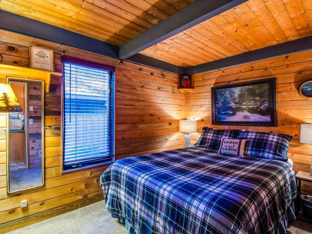 Charming Mountain Cabin With Hot Tub And Bikes - Cozy Retreat - Sunriver, OR