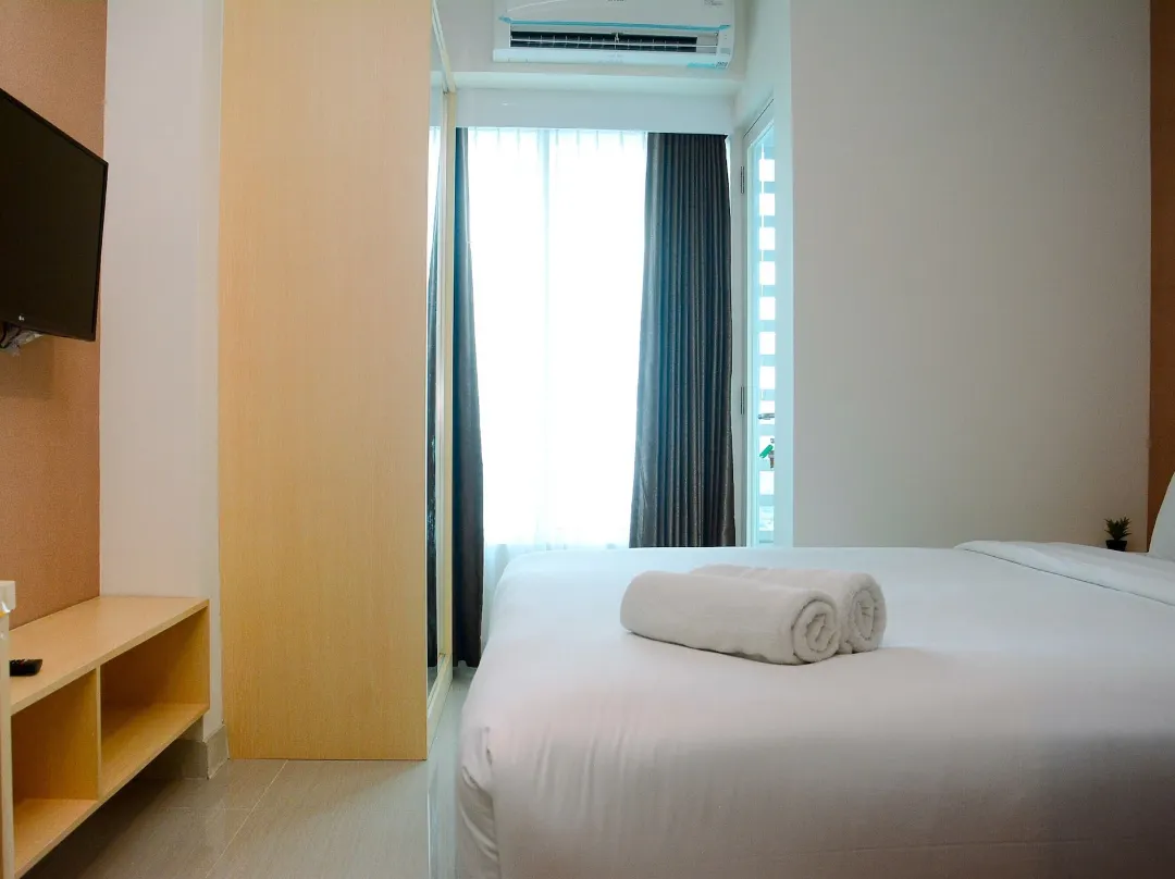 Minimalist And Homey 1br Grand Kamala Lagoon Apartment - Bekasi