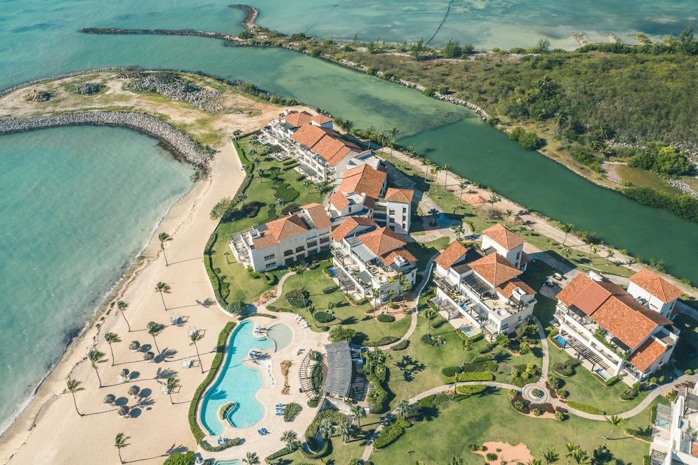 Beach View Jacuzzi 2br At Punta Palmera Cb4 - Punta Cana