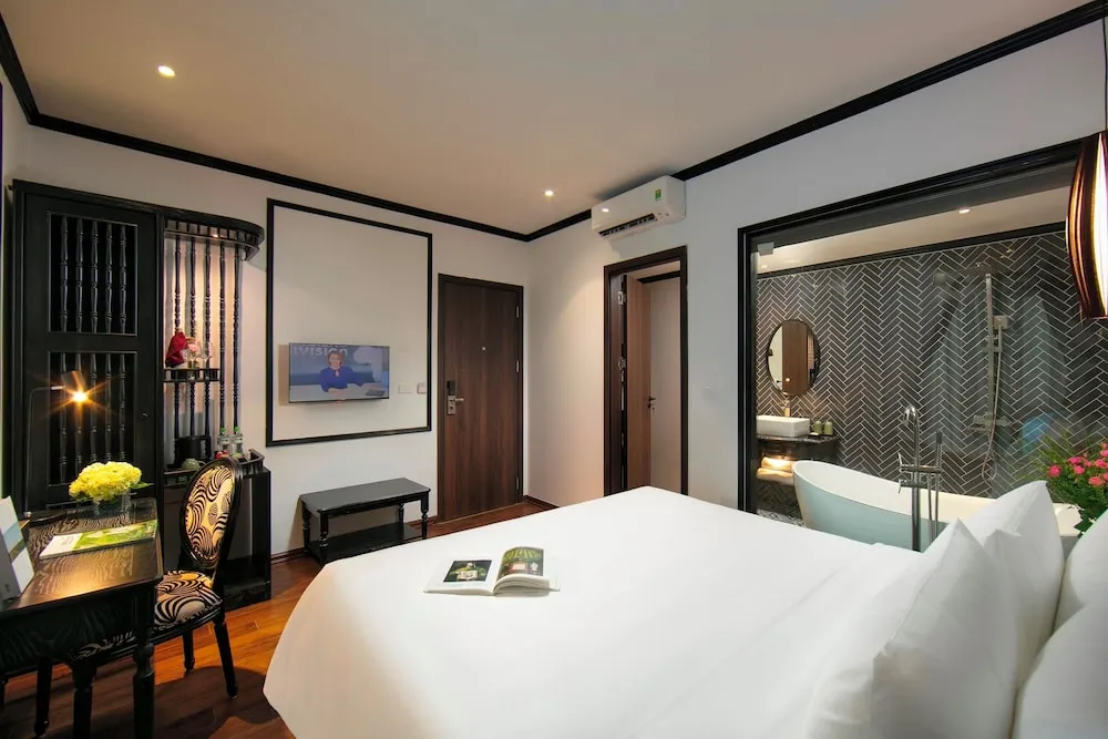 Hanoi Le Chateau Hotel & Spa - Hanoi
