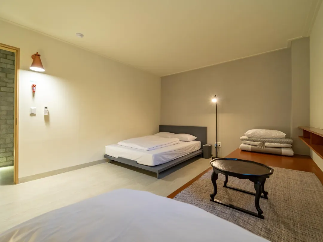 Mireuk Mireuk Hostel - Tongyeong-si